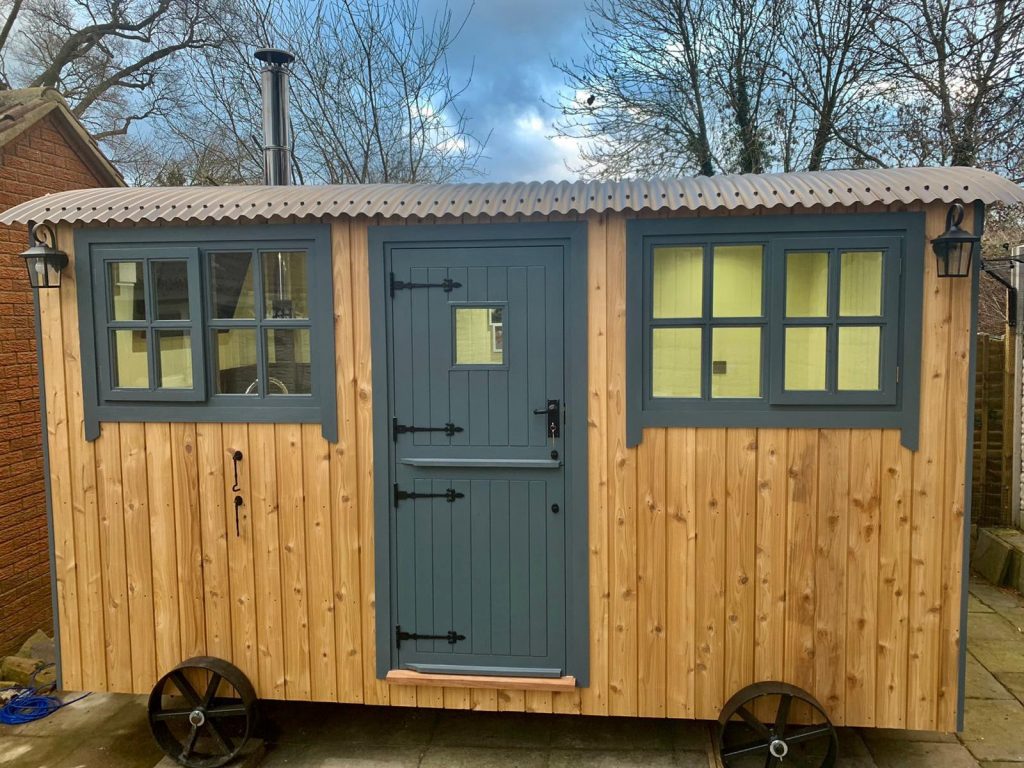 British Western Red Cedar Cladding T&G 19x144mm 2.4m / Shadow Gap - J F ...