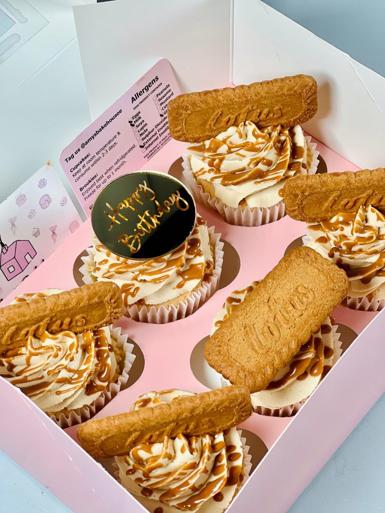 Premium Cupcakes, 12 (+£10) / Yes (+£3) - Amy's Bakehouse - INYDY